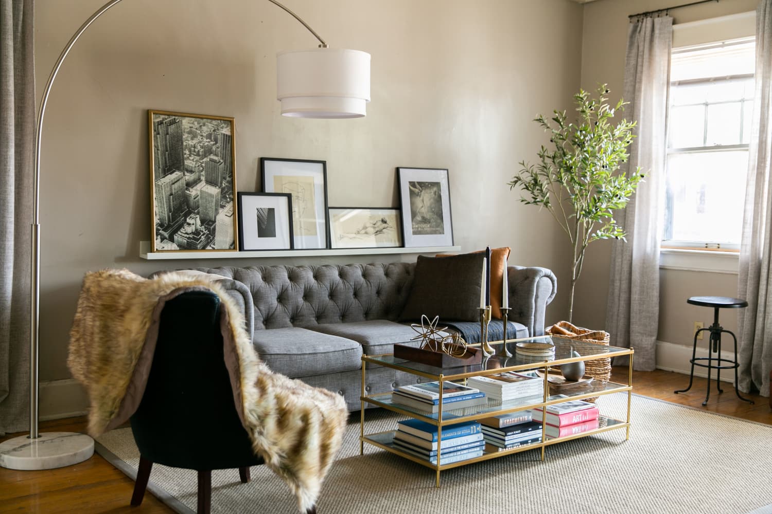 Designer Transitional-Styled Missouri Apartment | Apartment Therapy