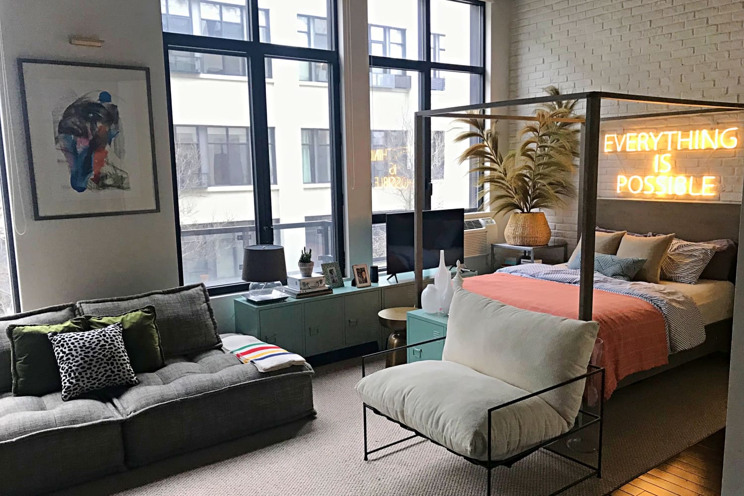 499-Square-Foot Montreal Studio Apartment Rental Photos | Apartment Therapy