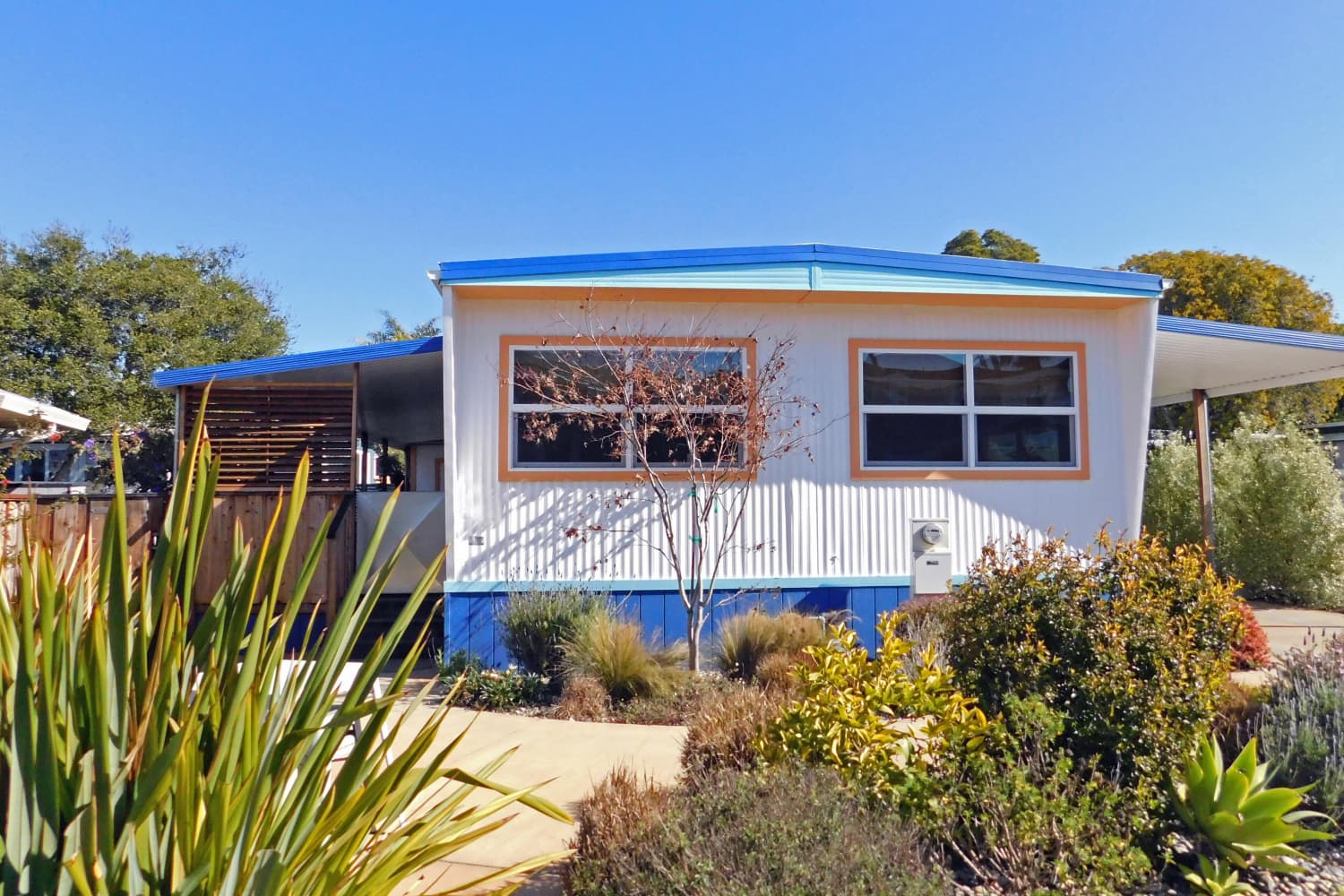 Before and After: A 1963 Mobile Home Gets a Fresh, Fun Facelift ...