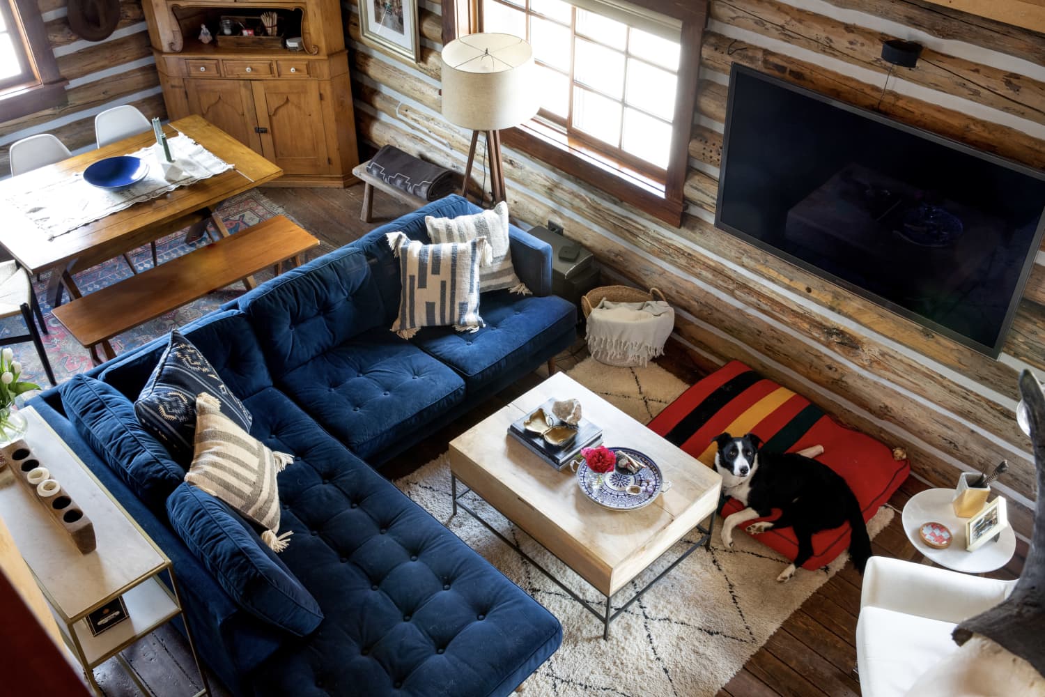 Historic Mountain Chic Wyoming Log Cabin Photos | Apartment Therapy