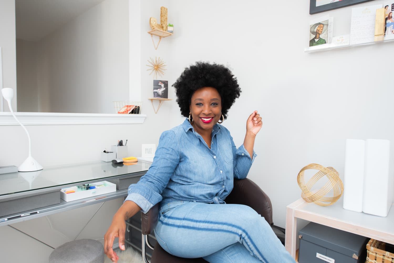 Jakia Founder of SoleOrganizer Professional Organizer Apartment Tour ...