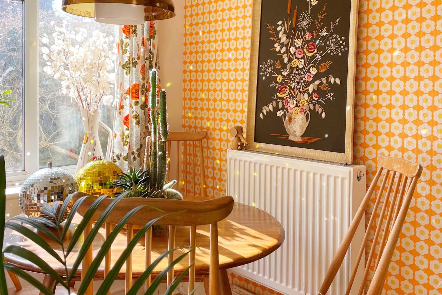 Home Design Lessons From a Retro-Inspired English Cottage | The Kitchn
