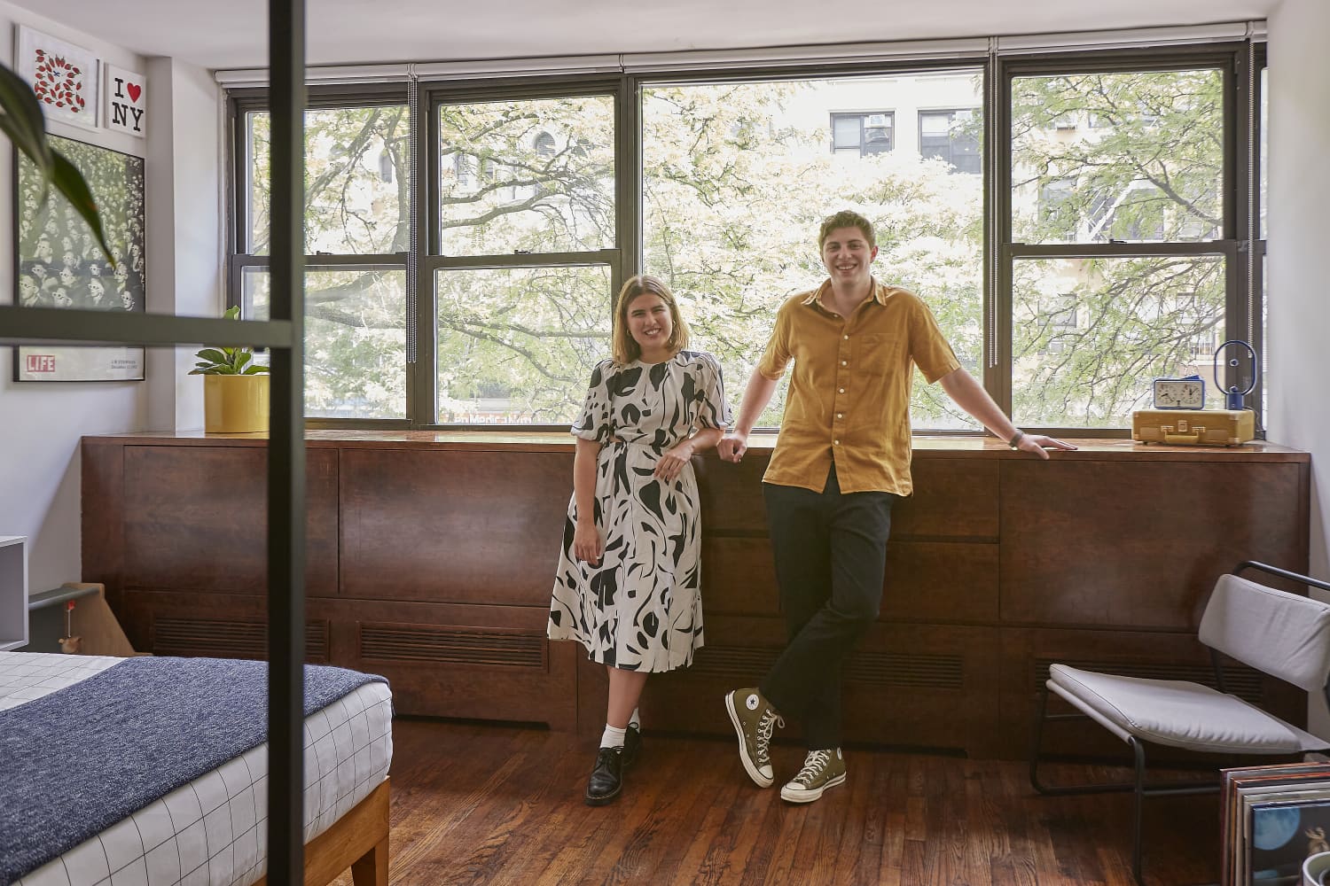 Two College Students Maximize Space in This 450 Square Foot Studio ...