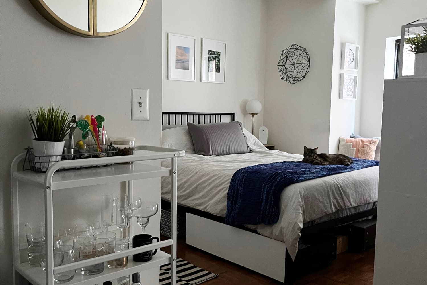 450-Square-Foot NYC Studio Apartment Photos | Apartment Therapy