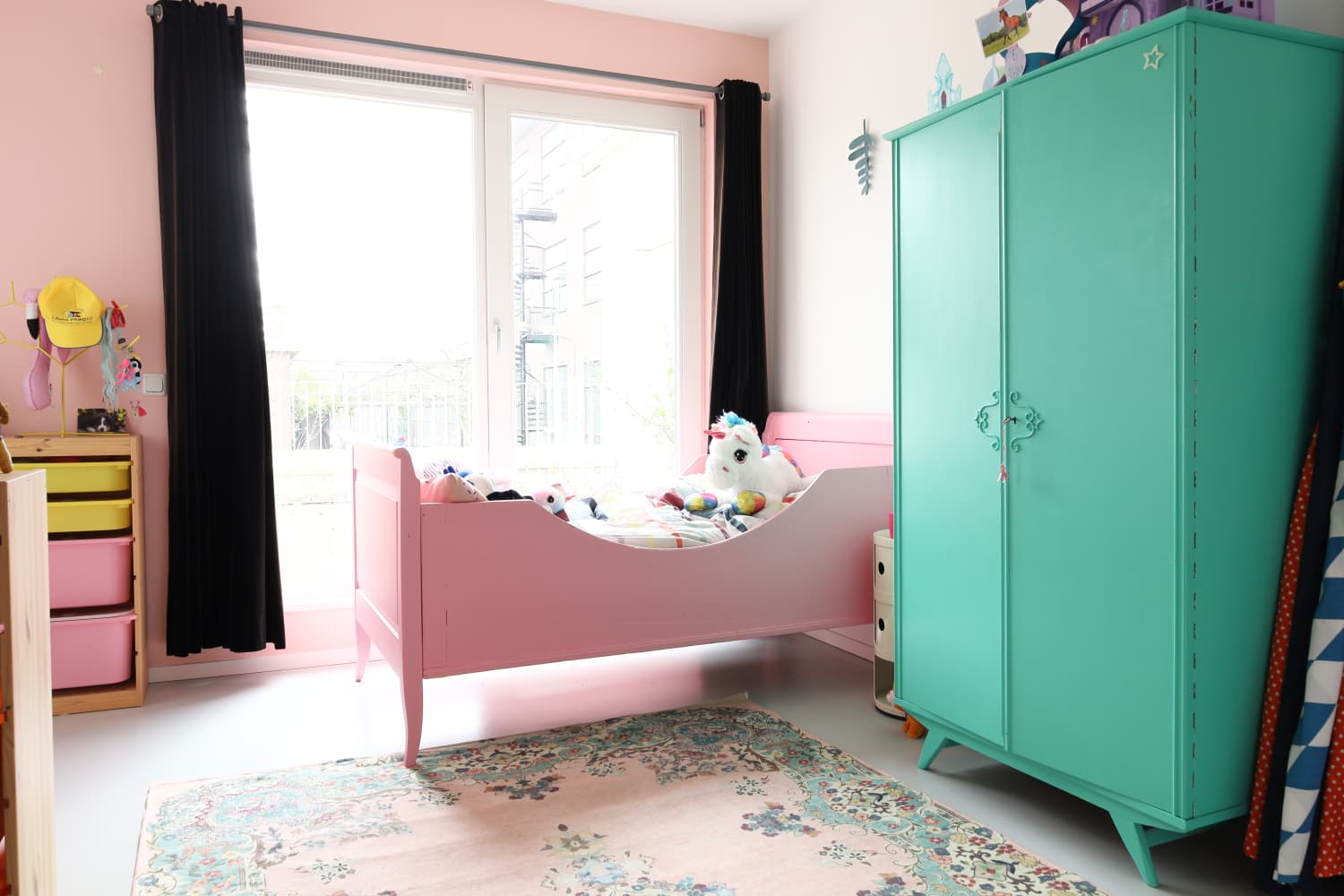 This Dutch Home Has Bright and Colorful Kids’ Rooms - With Colors the ...