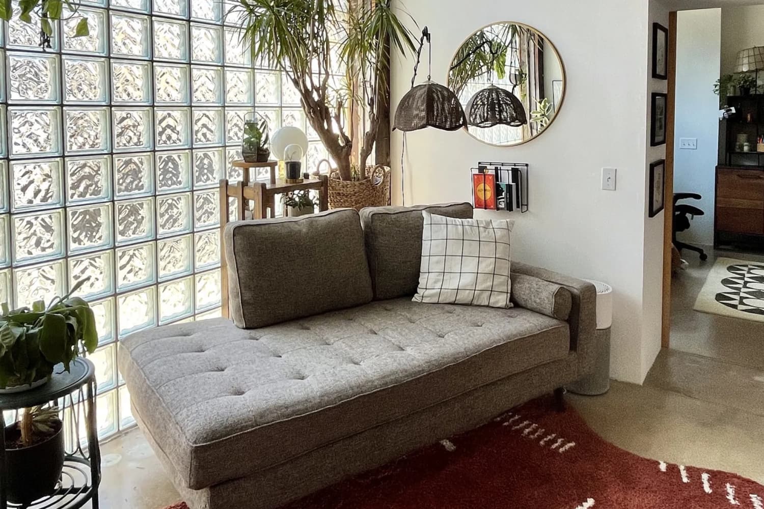 Apartment in a Former Carwash With Retro Glass Blocks and Courtyard ...