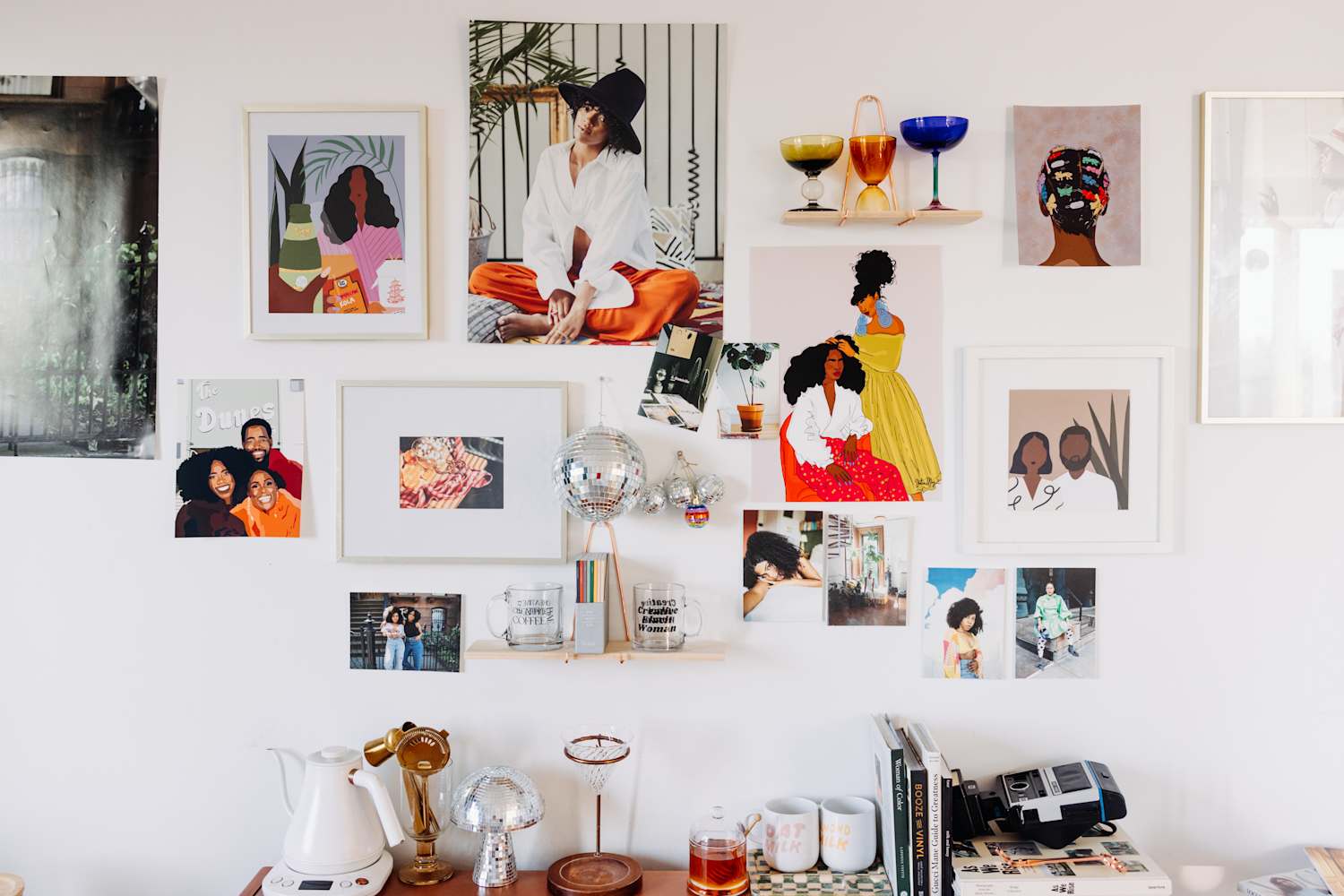 Easy DIY Hack for Adding a Border to a Picture Frame | Apartment Therapy