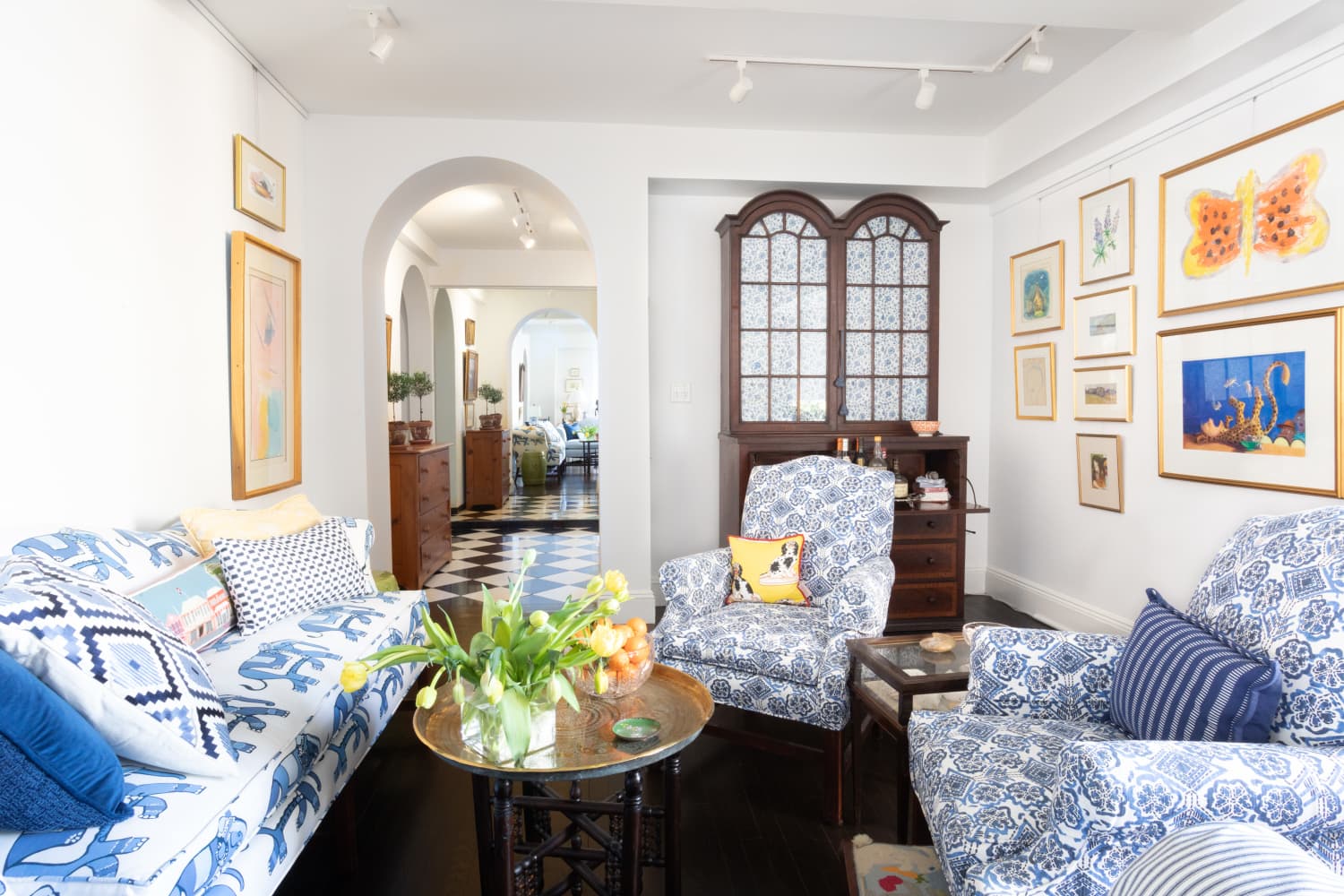 Quintessential New York Apartment Tour Photos | Apartment Therapy