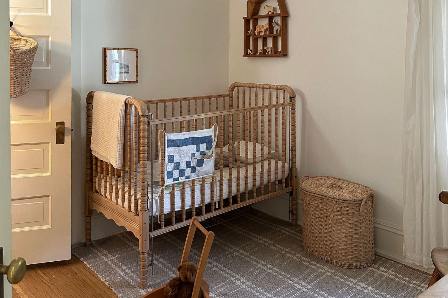 See the Jenny Lind Spindle Crib Look-Alike in This Tranquil Nursery | Cubby