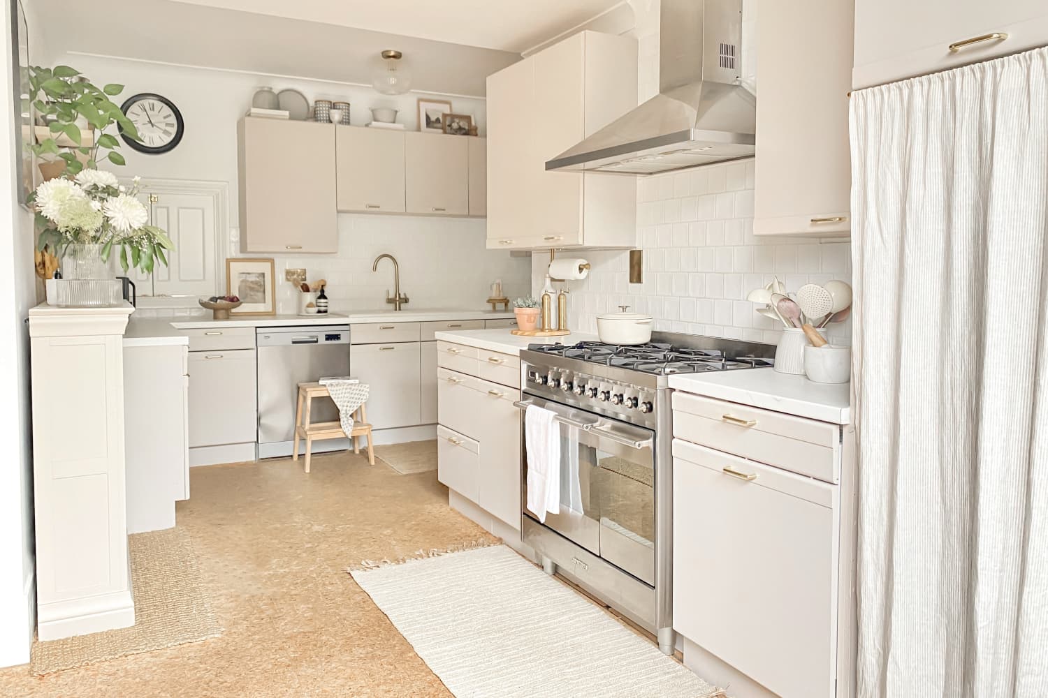 How to Create a Pantry Using Bookshelves | Apartment Therapy