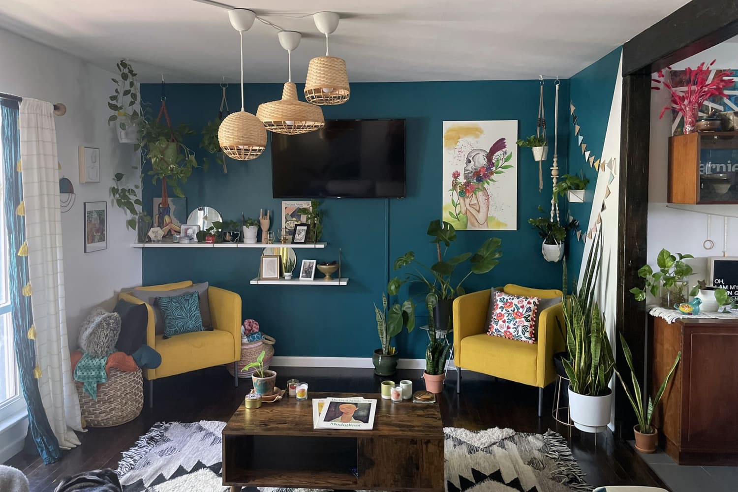 Tour a Colorful and Bohemian Ranch-Style House in St. Louis | Apartment ...