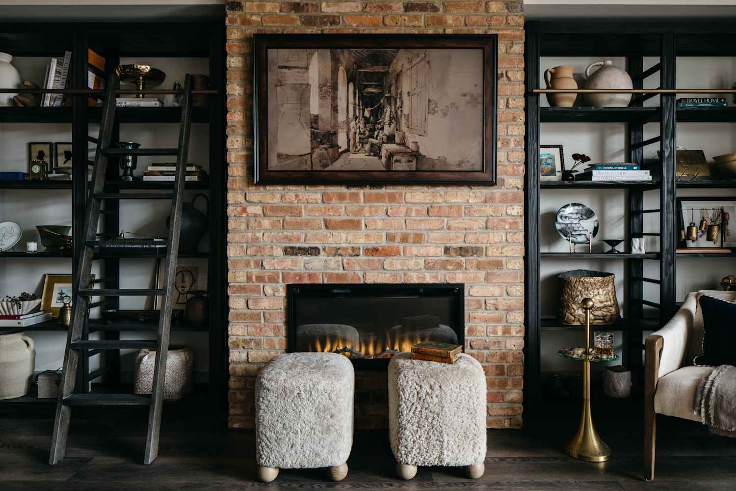 See Inside a Bland 2000s Condo Paris-Inspired Transformation ...