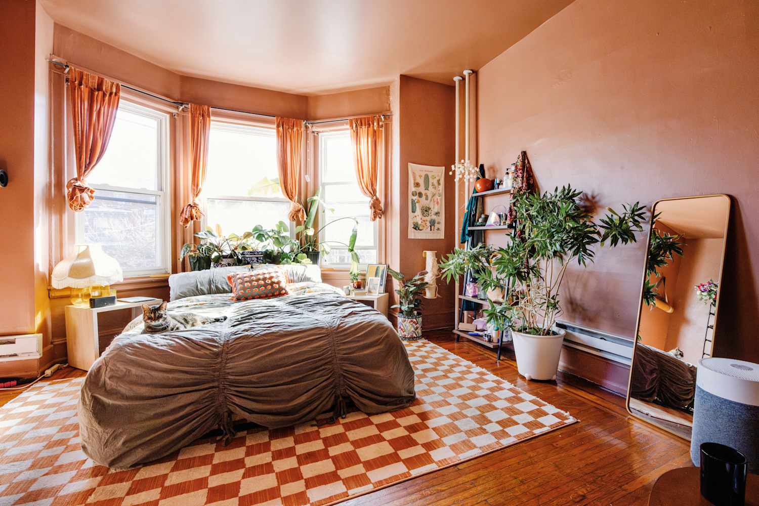 Tour the Philadelphia Home of the Owner of DreamWorld Bakes | Apartment ...