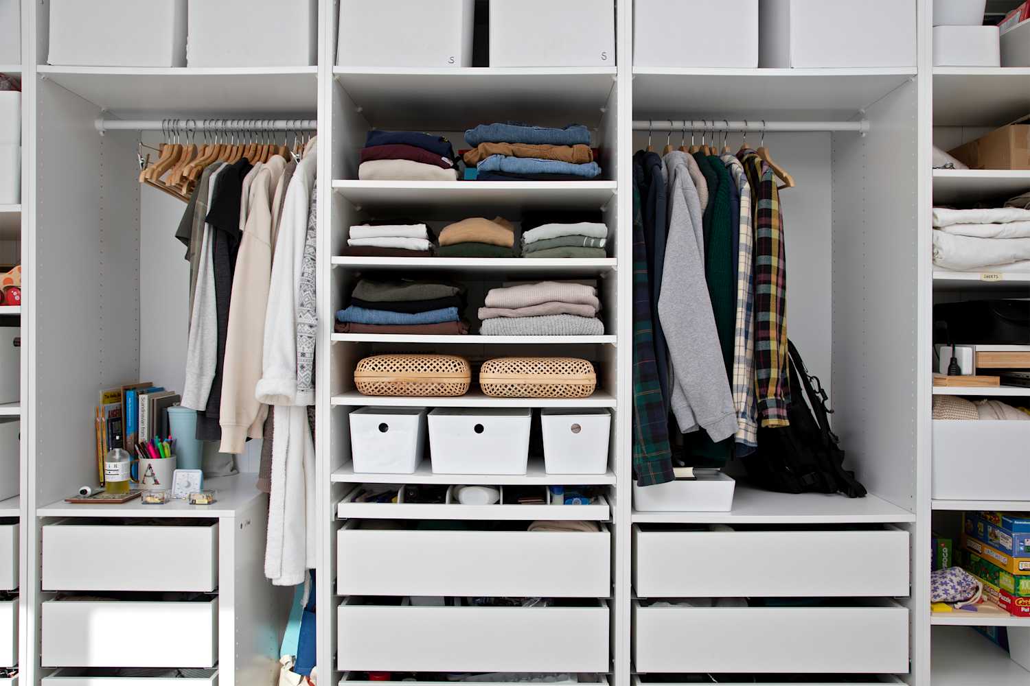 I Put a Cake Stand in My Closet, and I Wish I Did It Sooner | Apartment ...
