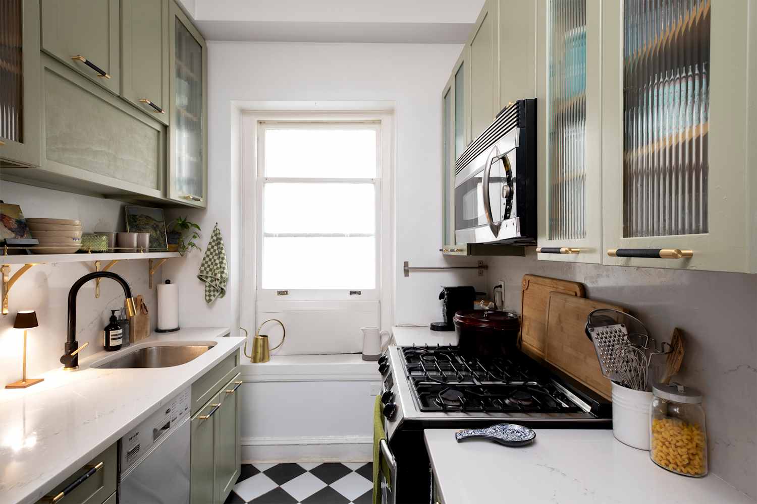 9 Items You Should Never Keep in a Narrow Kitchen | Apartment Therapy