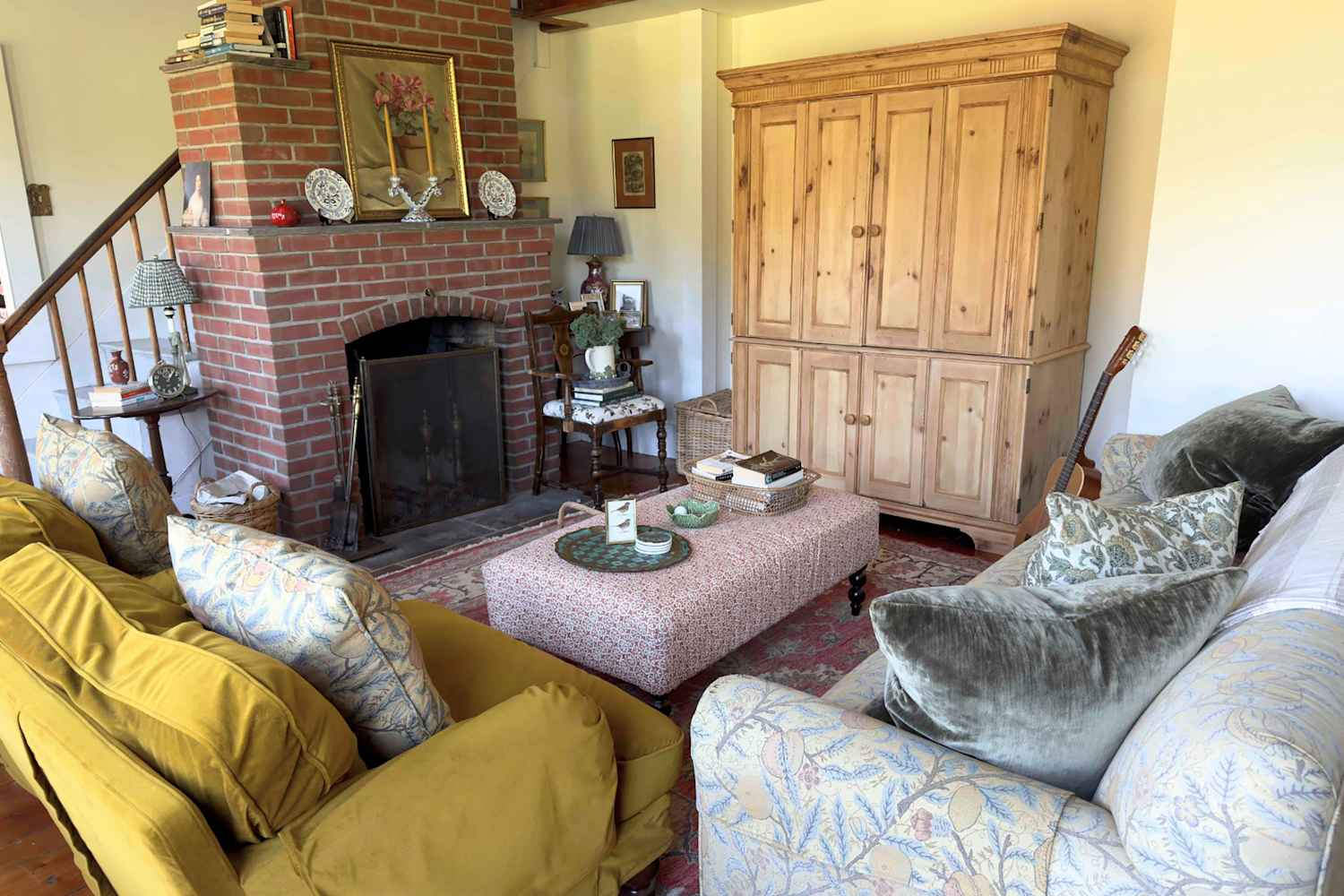 This 184-Year-Old Vermont Farmhouse Is So Cozy and Tranquil | Apartment ...