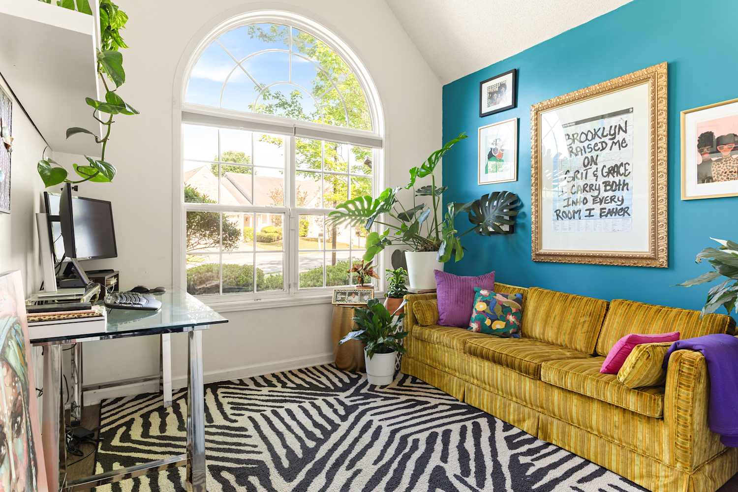 Tour an Empty Nester's Colorful, Personal Home | Apartment Therapy