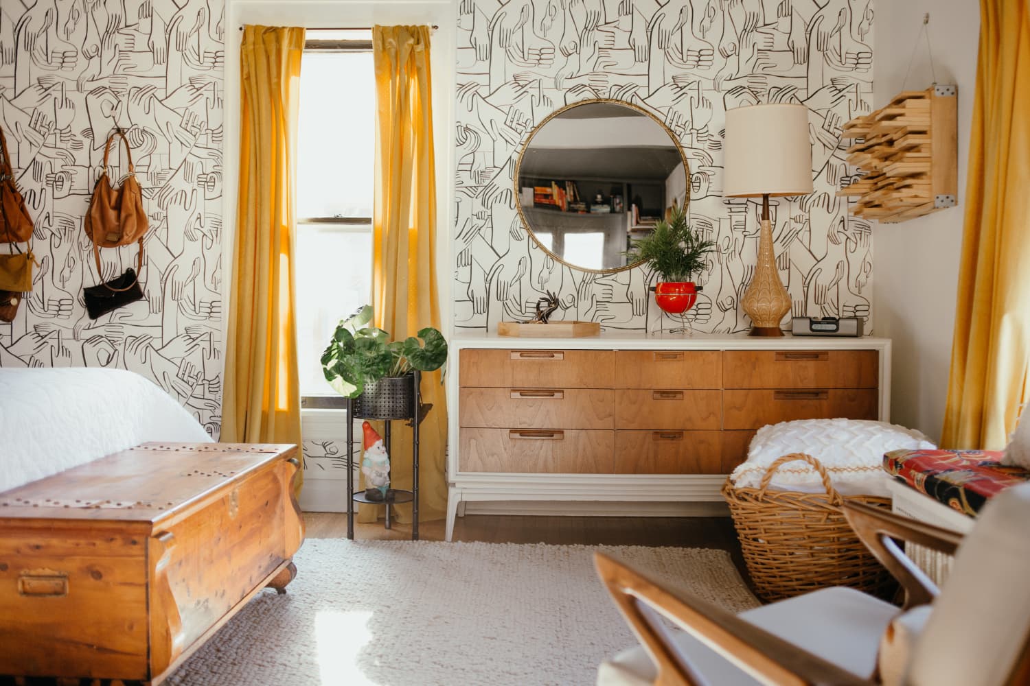 Line Art Design Trend - Best Line Art Decor | Apartment Therapy