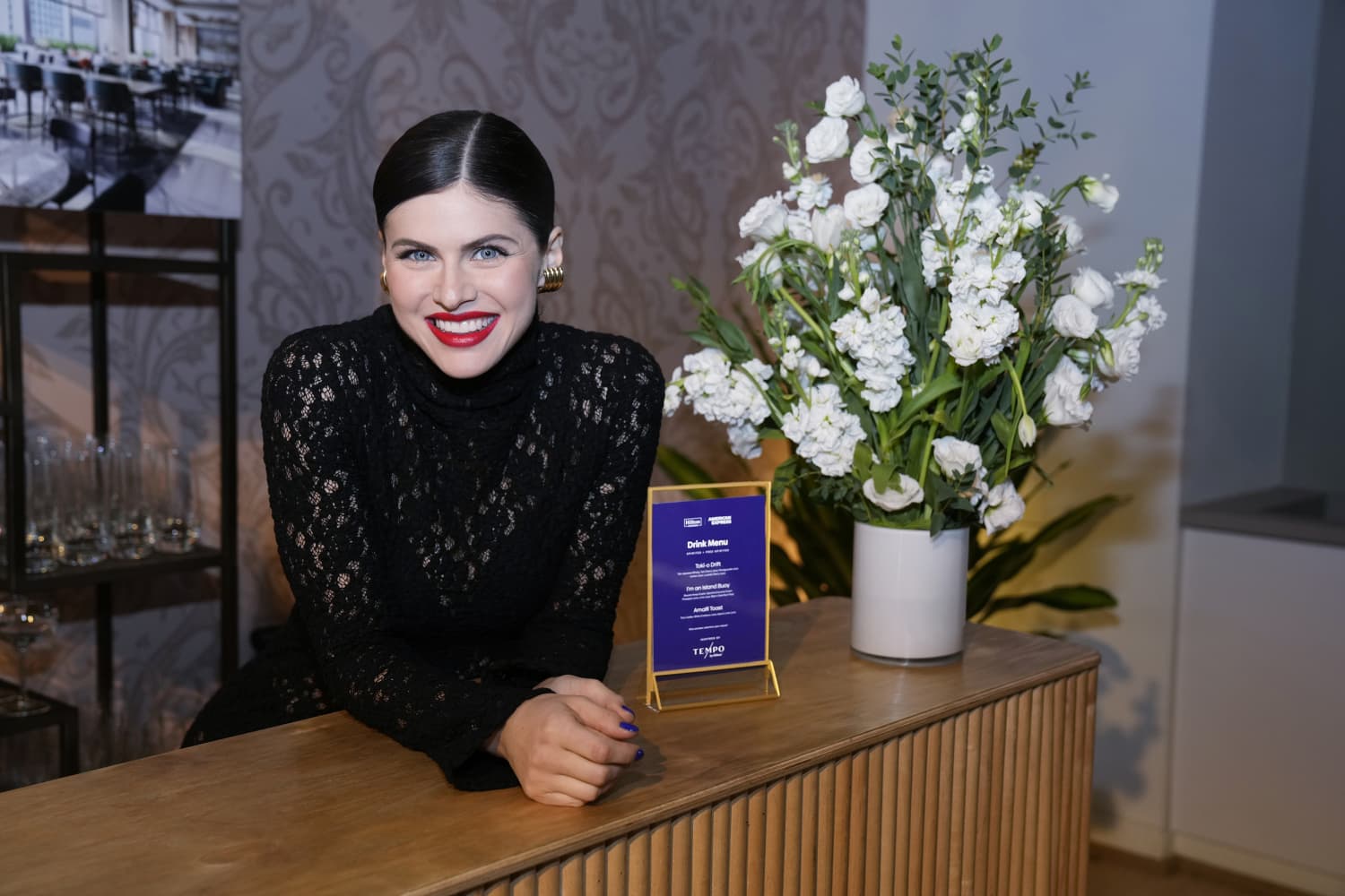 4 Holiday Travel Essentials Alexandra Daddario Always Packs | Apartment ...