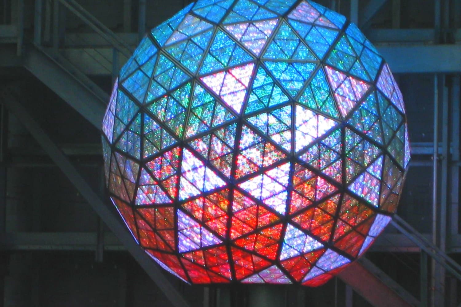How the Times Square Ball Was Made | Apartment Therapy