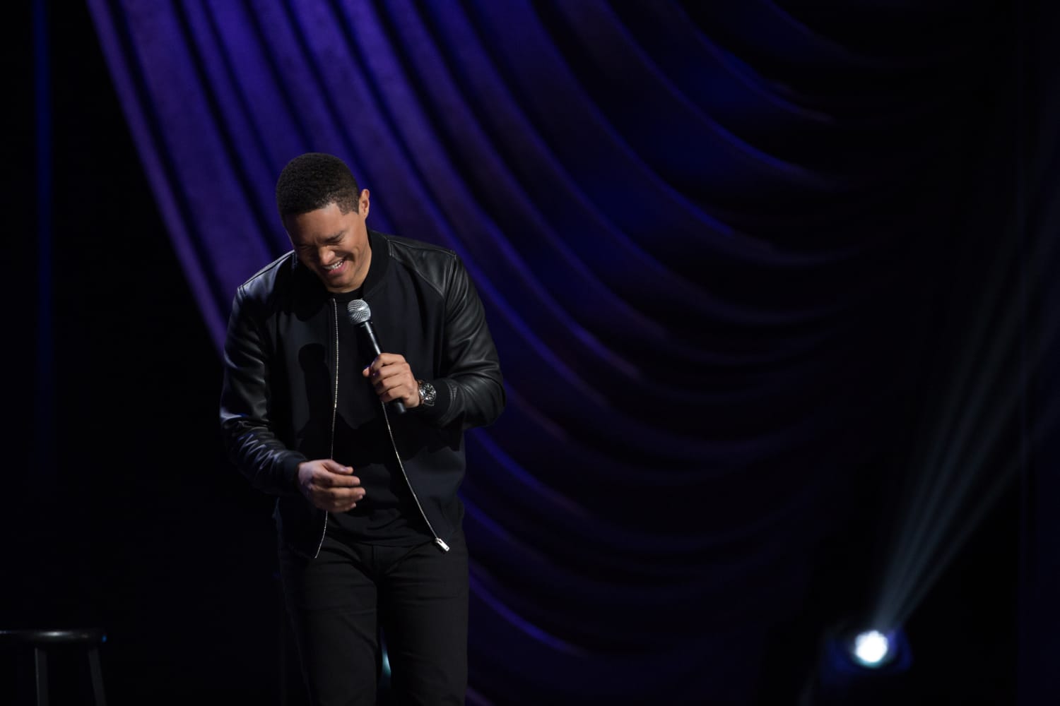 Stand up comedy specials to stream | Apartment Therapy