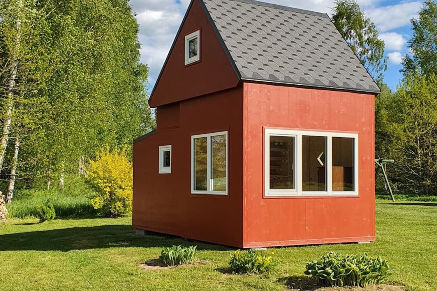 Prefabricated Brette Haus Unfolds In Three Hours | Apartment Therapy