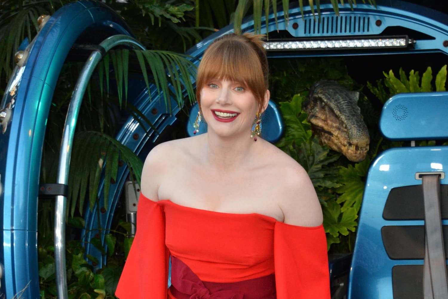 Bryce Dallas Howard’s Office Is Actually “Star Trek”-Inspired ...