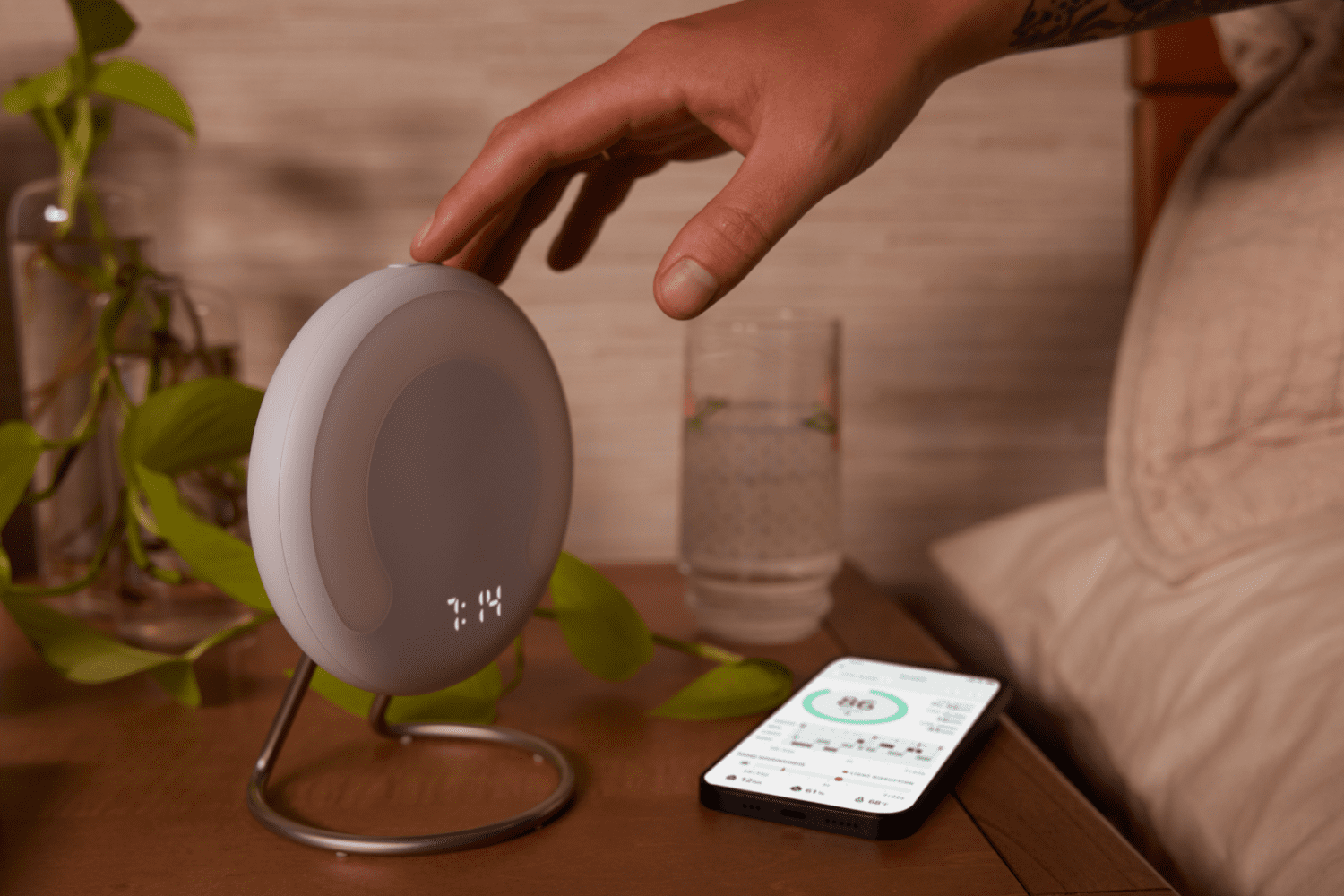 Amazon's Halo Rise Is An Alarm Clock And Sleep Tracker | Apartment Therapy Amazon's Halo Rise Is An Alarm Clock And Sleep Tracker | Apartment Therapy