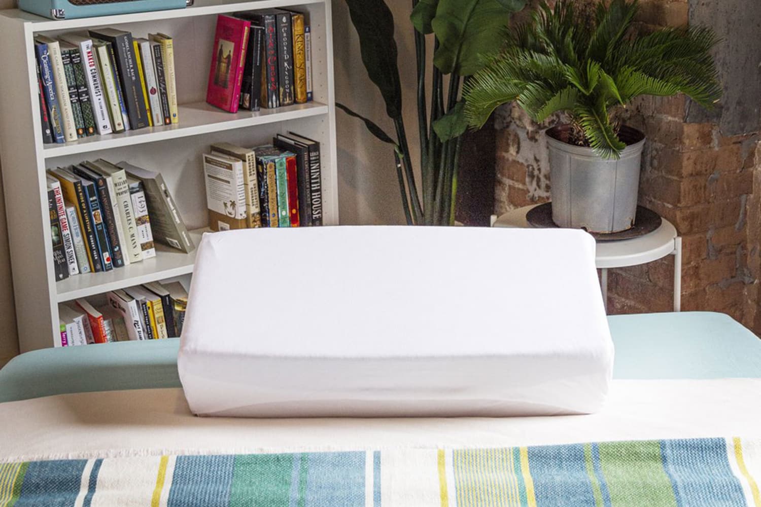 Best Memory Foam Pillow: Pillow Cube Pro Review | Apartment Therapy