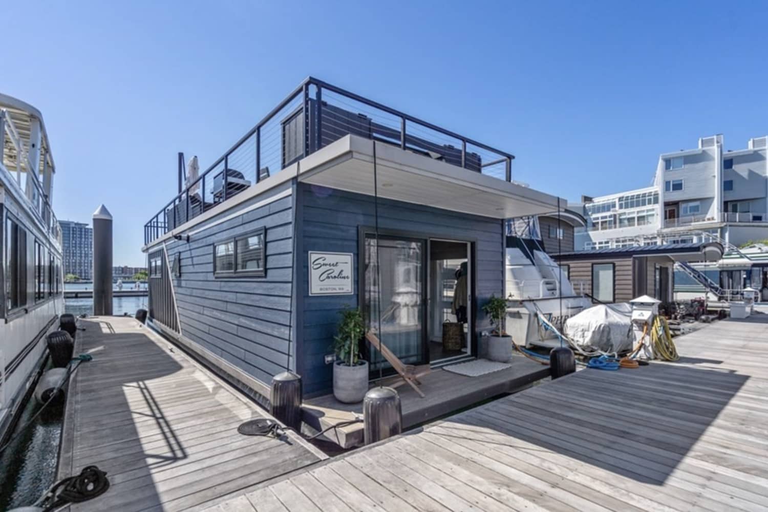 This Modern Boston Houseboat for Sale Has a Giant Roof Deck | Apartment ...