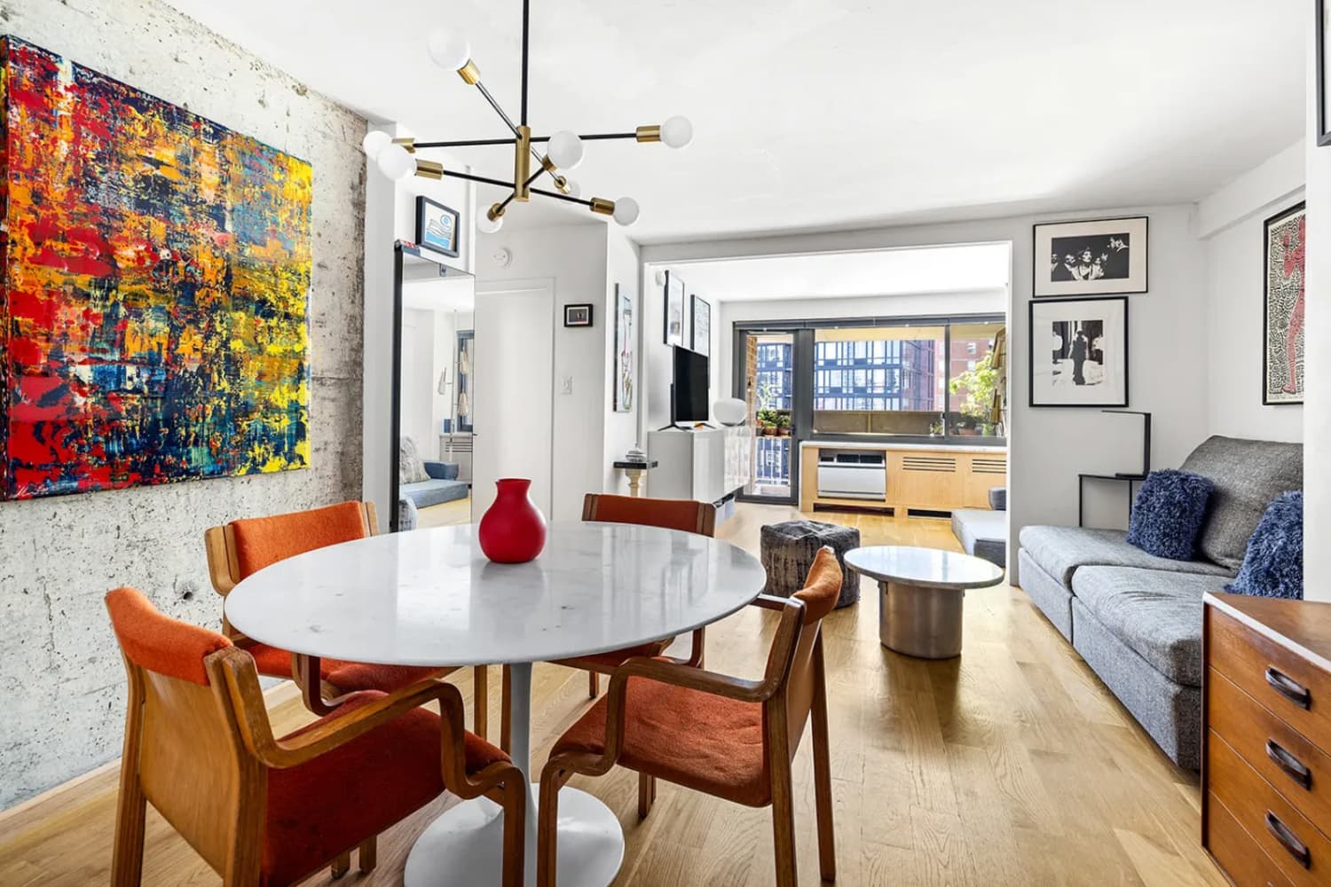 See Photos Inside This New York Home with a Brutalist Accent ...