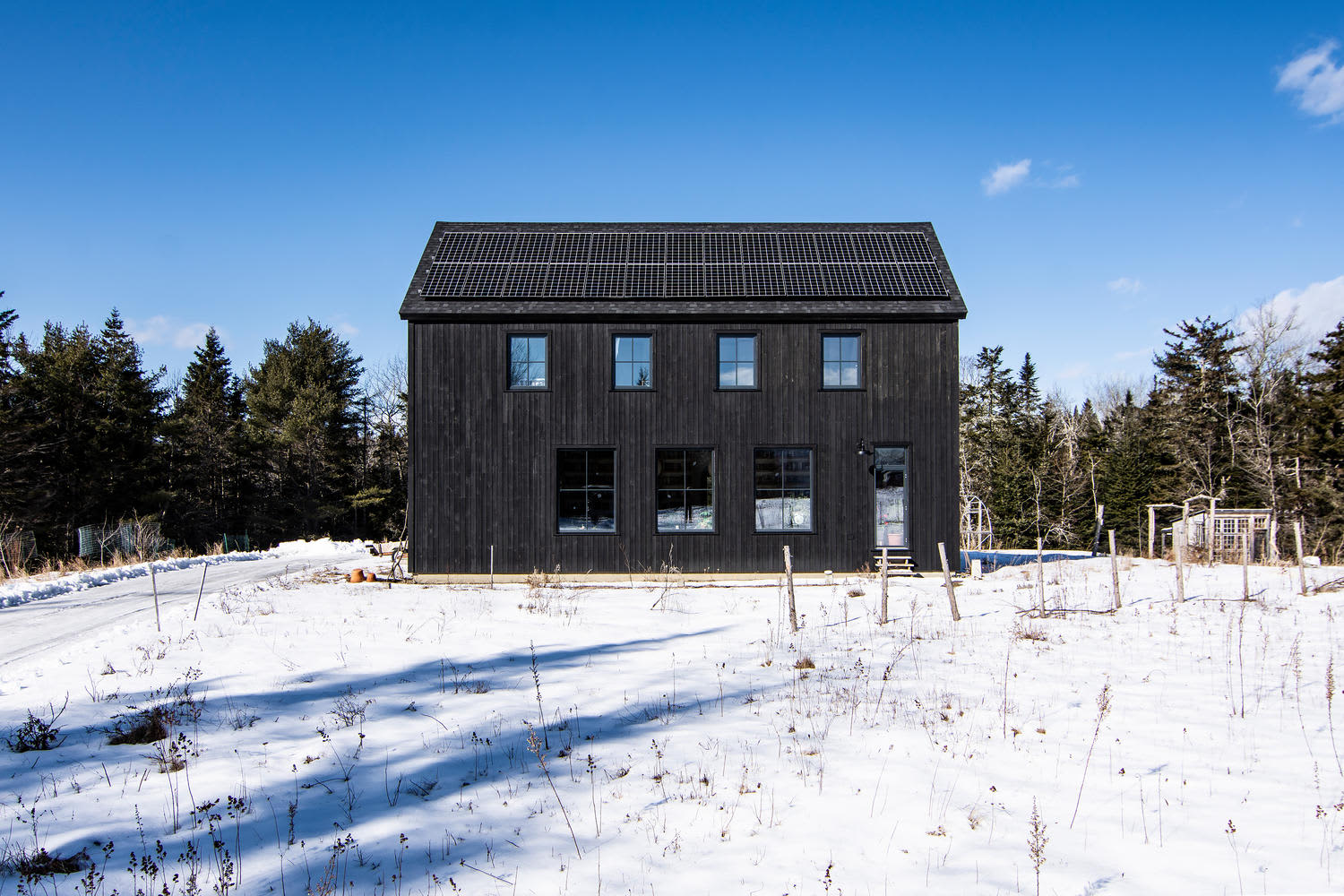 Maine Houses for Sale — 33 Long Farm Rd., Blue Hill | Apartment Therapy
