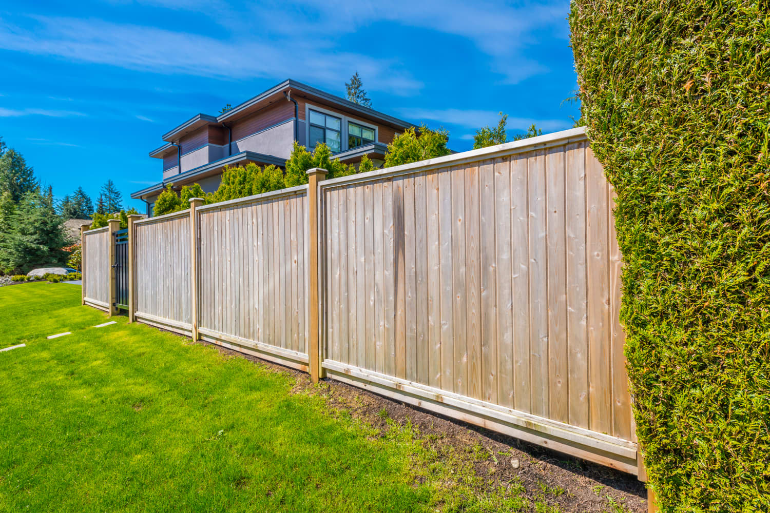 3 Things Real Estate Agents Want You to Know About Installing Fences ...