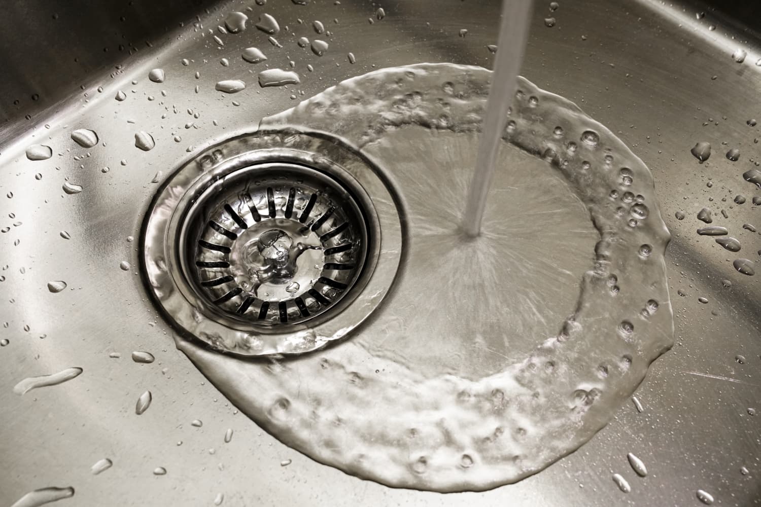 The Kinds of Sinks Real Estate Agents Wish You Wouldn't Install ...