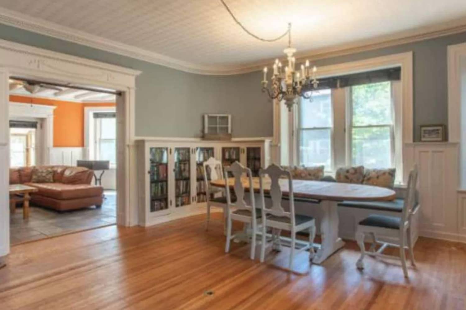 These Sellers Made a Musical House Tour and You Have to Watch It ...