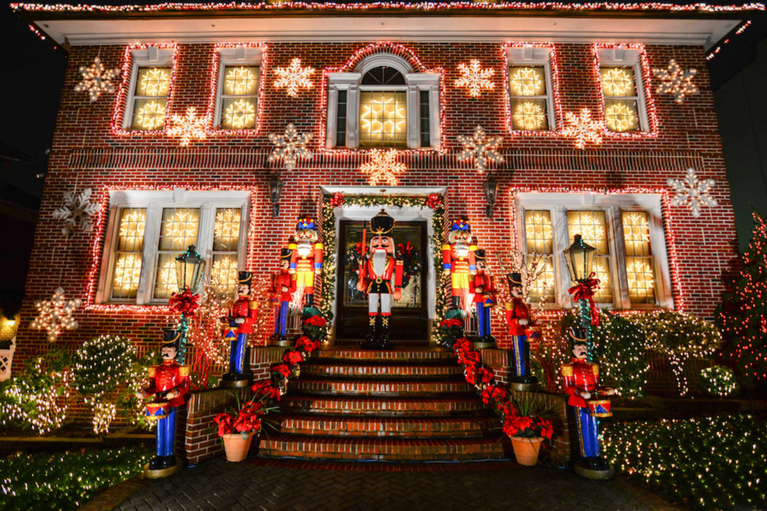 Nextdoor’s Cheer Map Shows You Where to Find Holiday Lights Near You ...