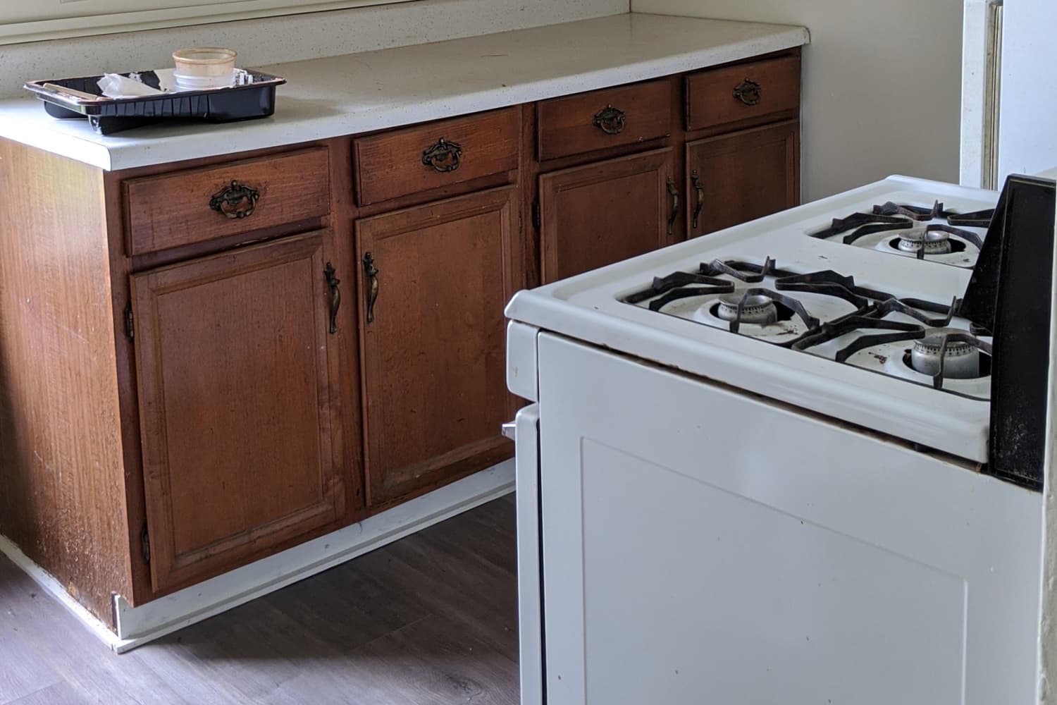 Before and After: A Small Dirty Kitchen Gets a Scandi Minimalist Glow ...