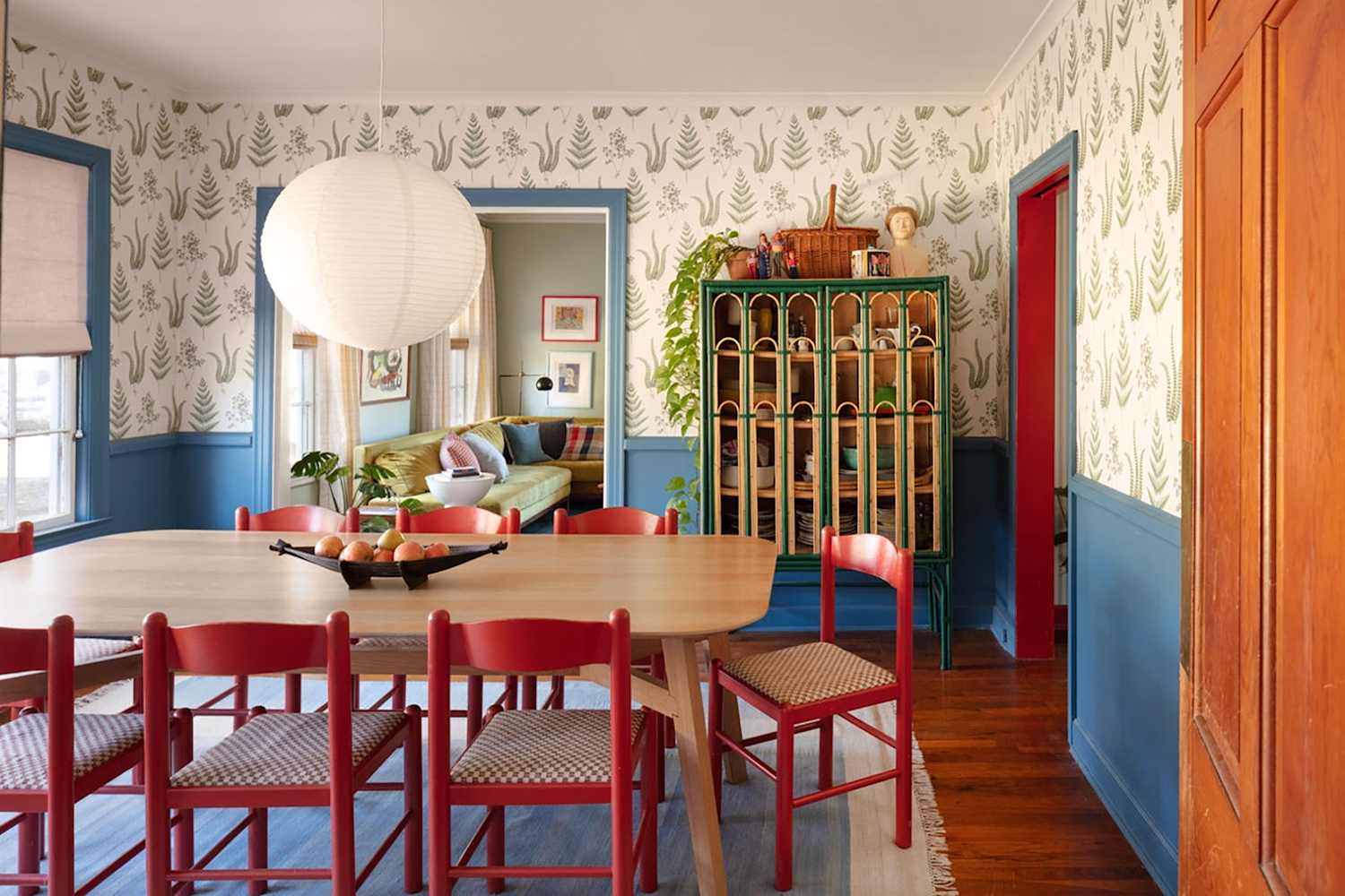 What Colors Go with Red? 25 Complementary Combinations to Try ...