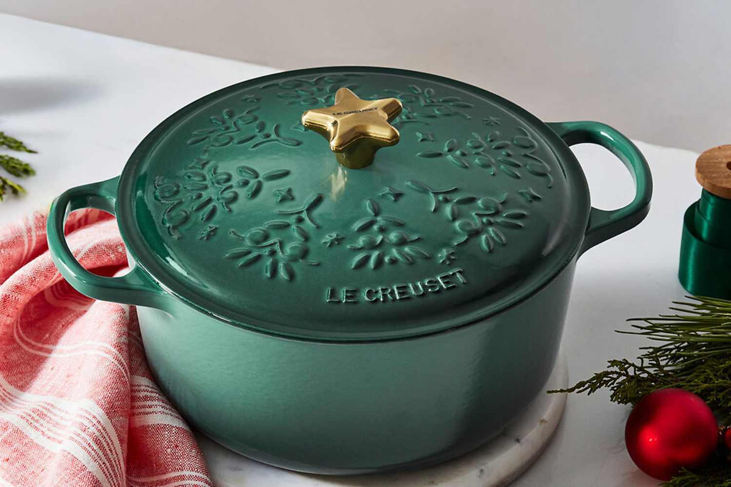 What to Buy During Le Creuset's Holiday Cookware Sale | The Kitchn