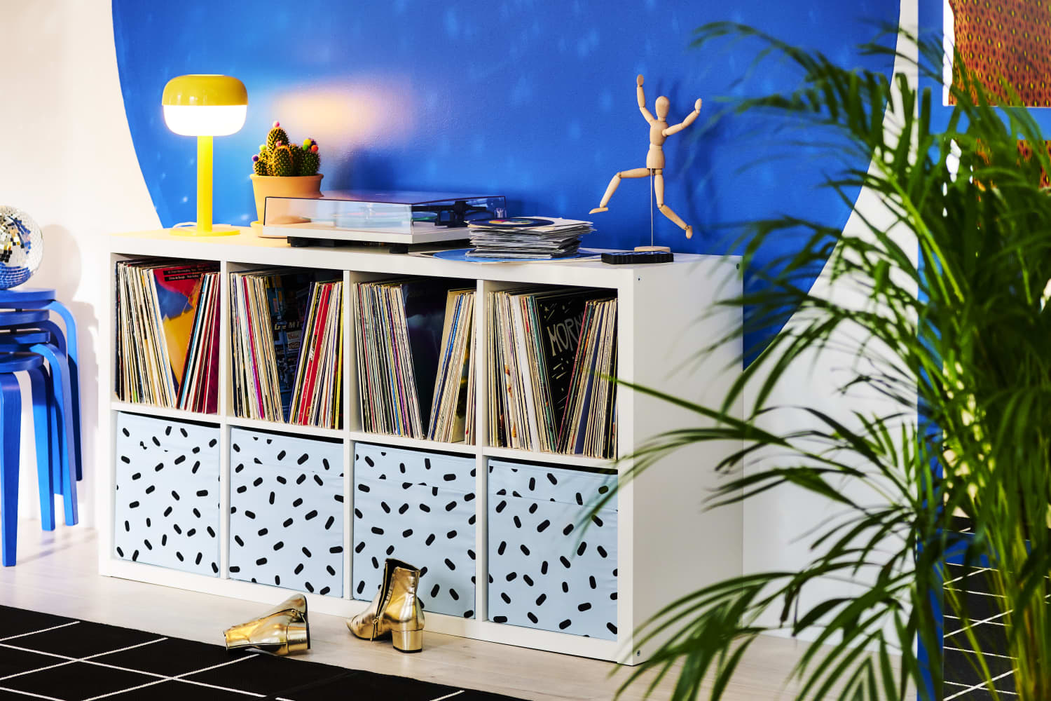 The Iconic IKEA Product That Never Fails to Bring Order to Small Spaces ...