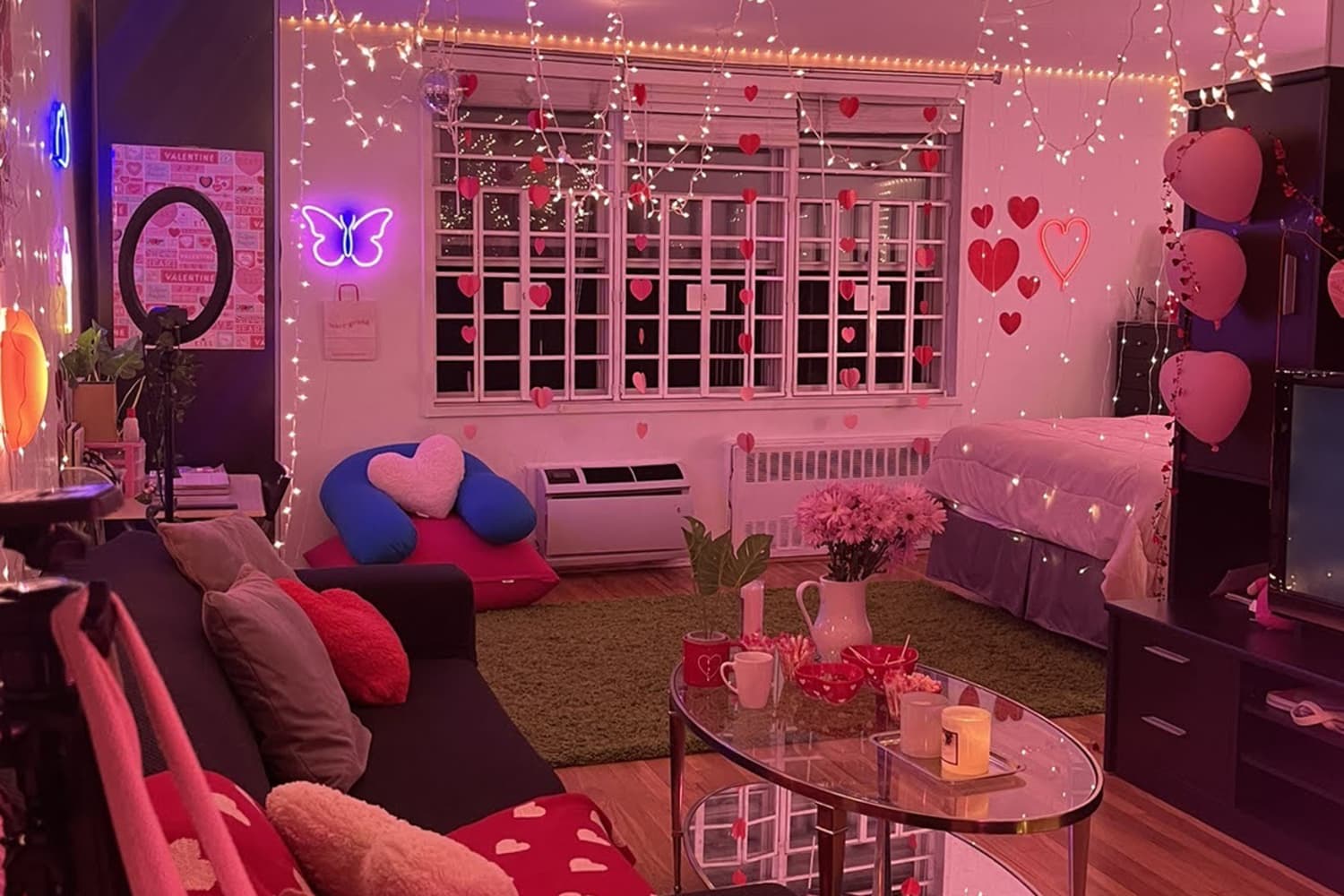 Tour A NYC College Student's Maximalist Studio Apartment | Dorm Therapy