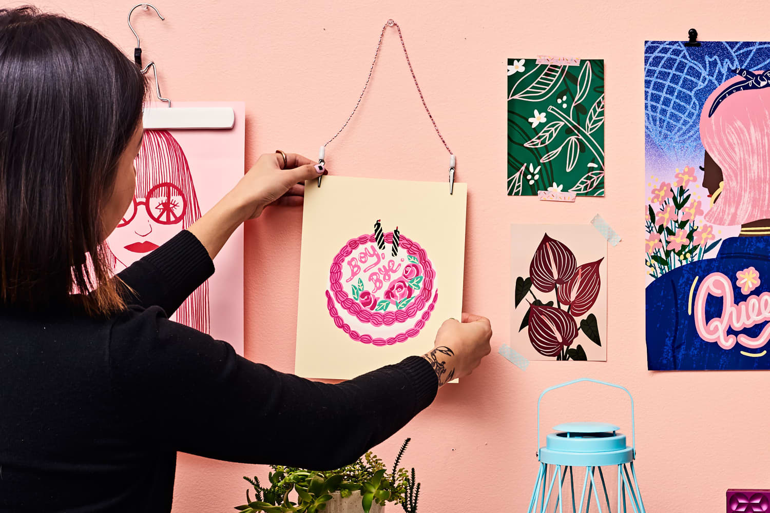 How to Hang Up Unframed Posters: 5 Inexpensive DIYs | Dorm Therapy