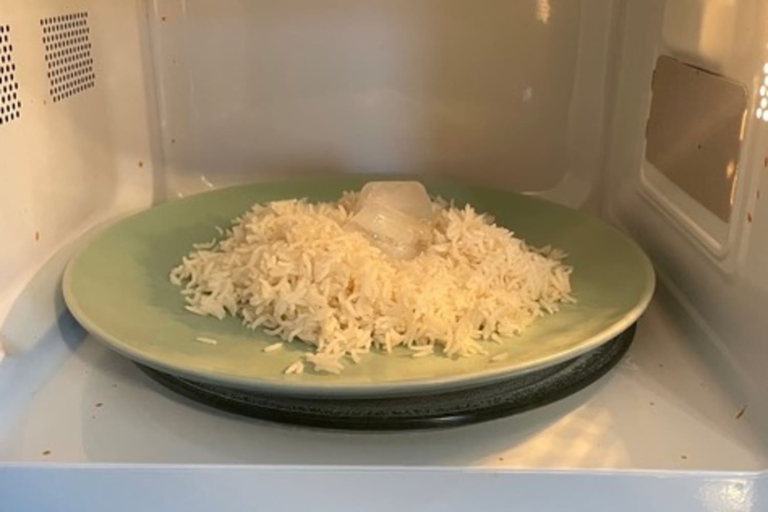 how to boil rice in microwave oven
