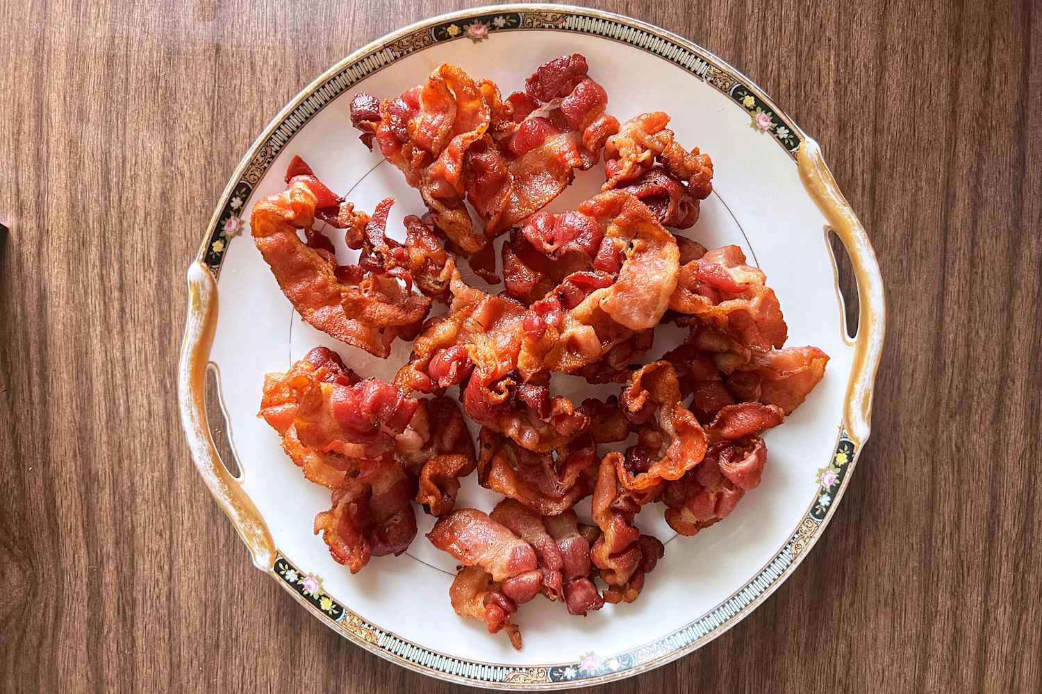 This Rule-Breaking Trick Is the Secret to Bacon That’s 100x Crispier ...
