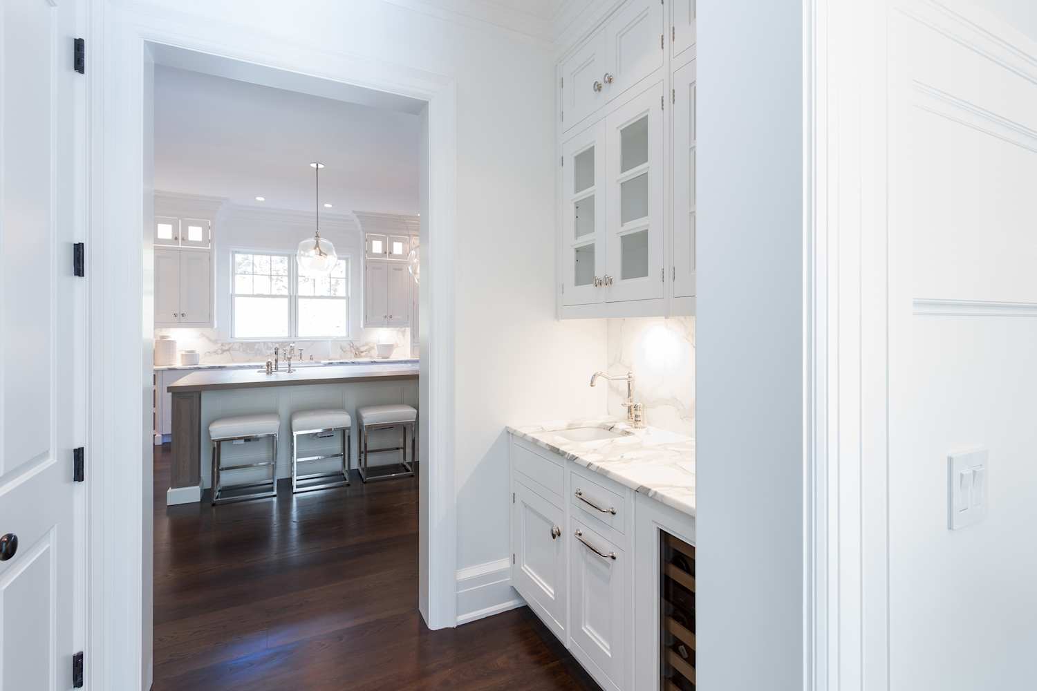 "Dirty Kitchens" Are Expected to Be One of 2025’s Biggest Trends ...