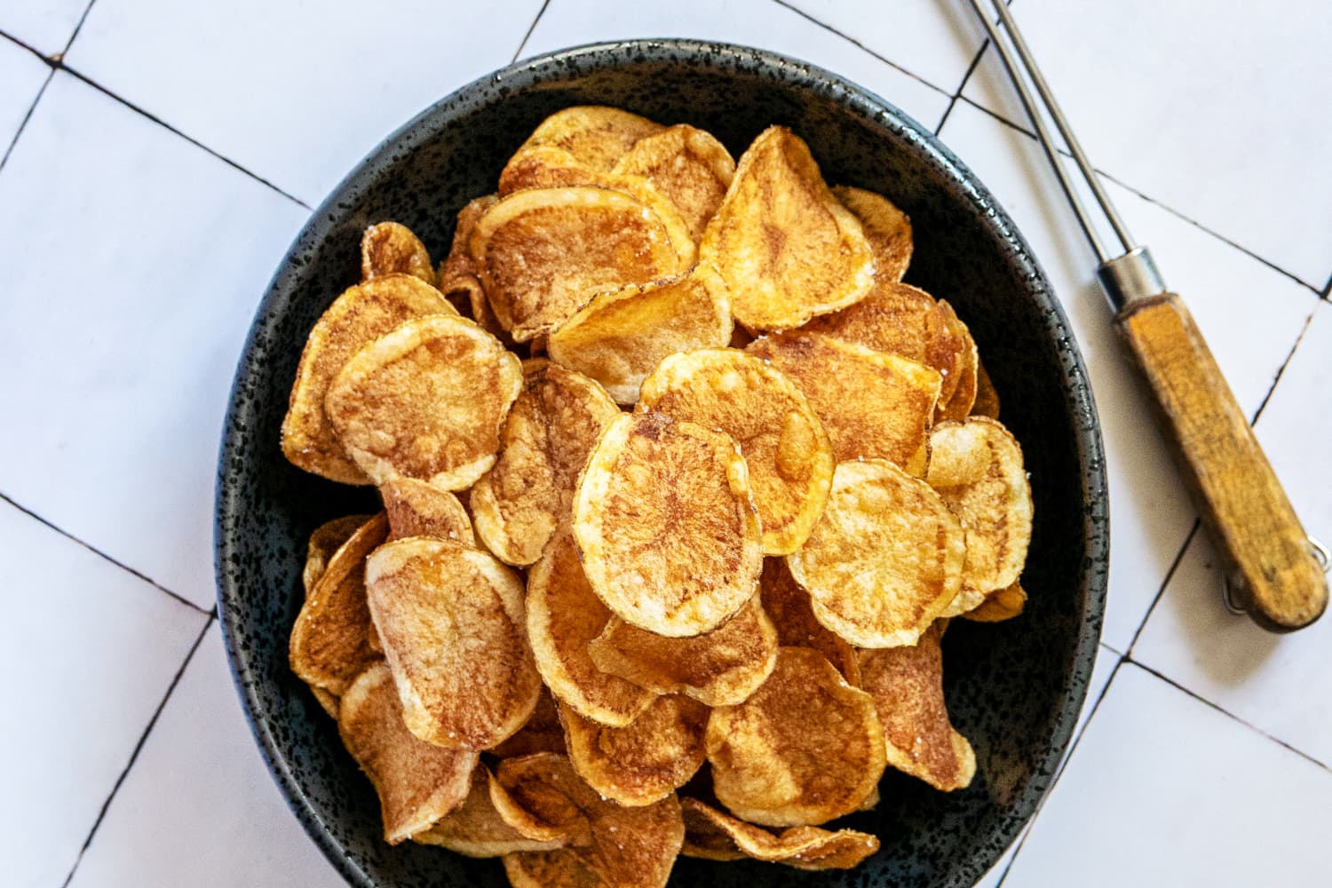 how to make a potato chips at home
