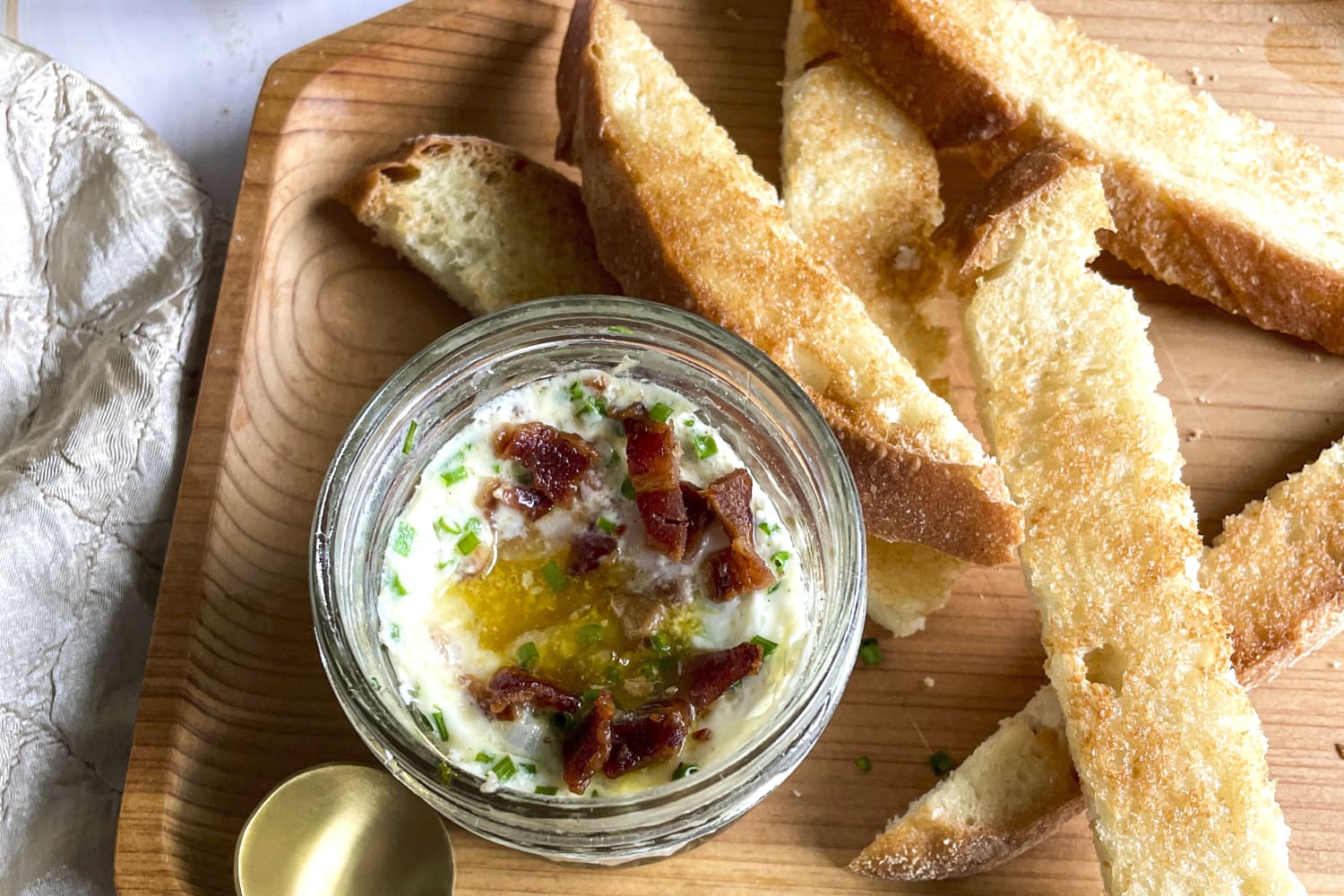 how to cook coddled eggs