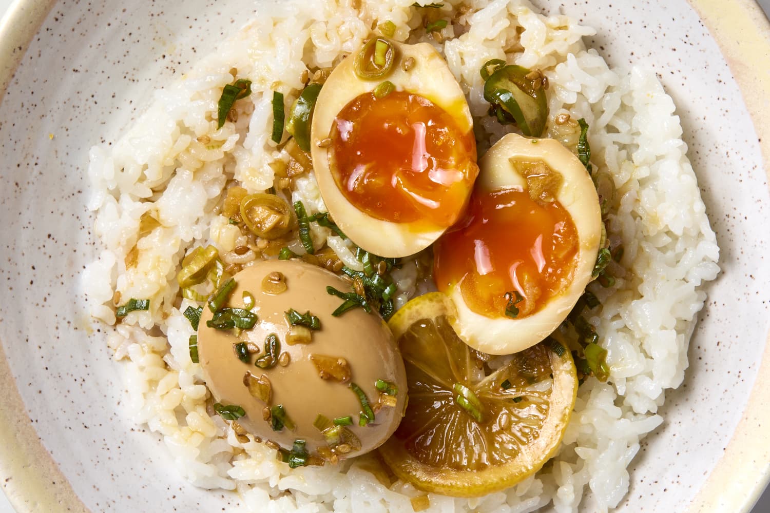 how to boil jammy eggs