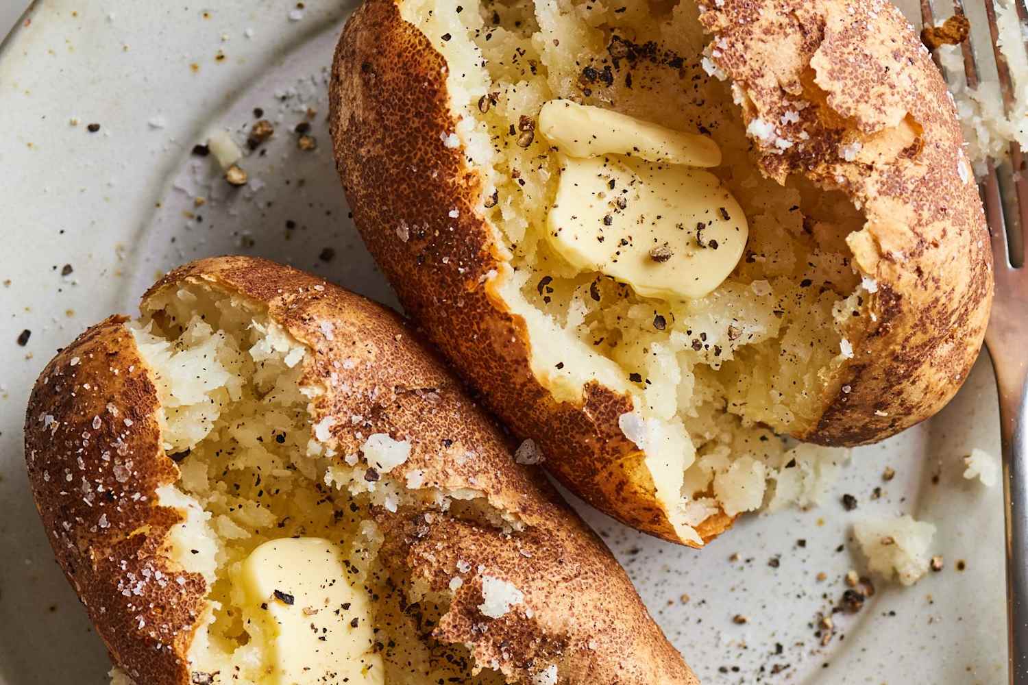 how to cook jacket potato in microwave then oven