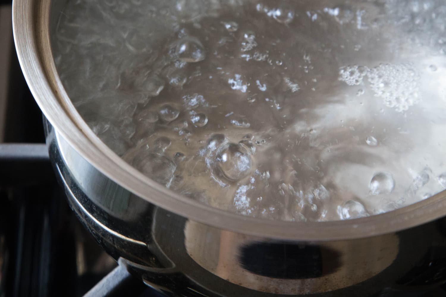 how to boil water really fast